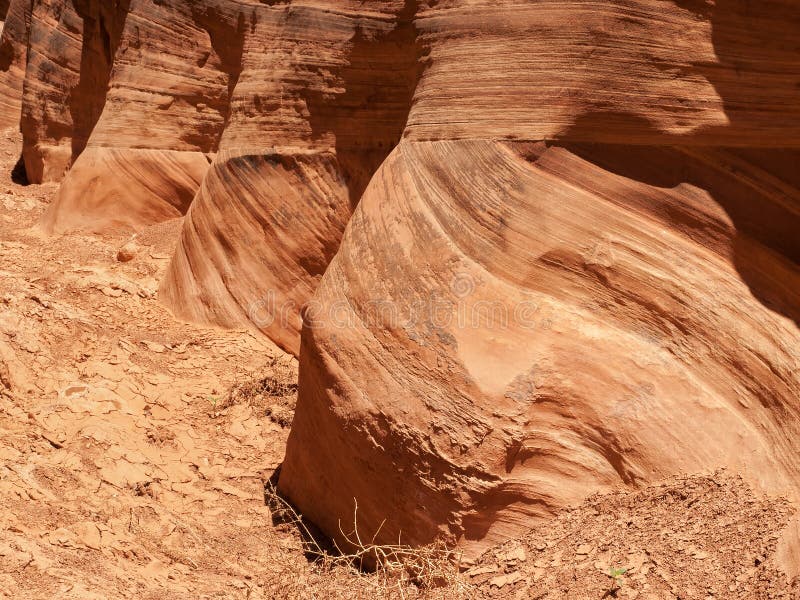 Layers on a Red Sandstone Cliff Stock Image - Image of sandstone, rock ...