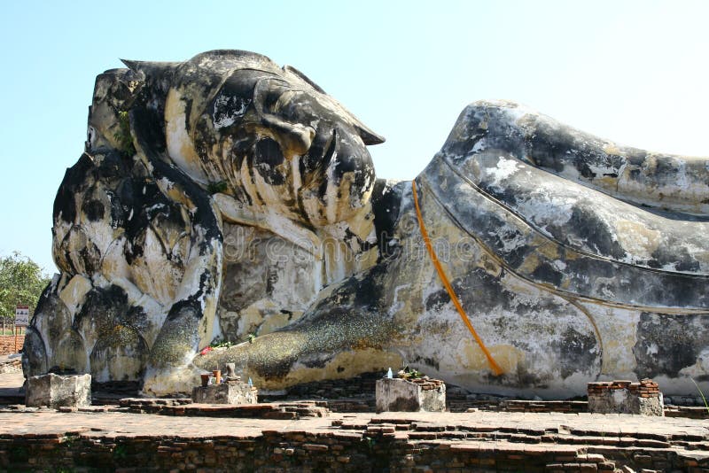 Laying Buddha Statue in Ayutthaya Stock Photo - Image of statue, laying ...