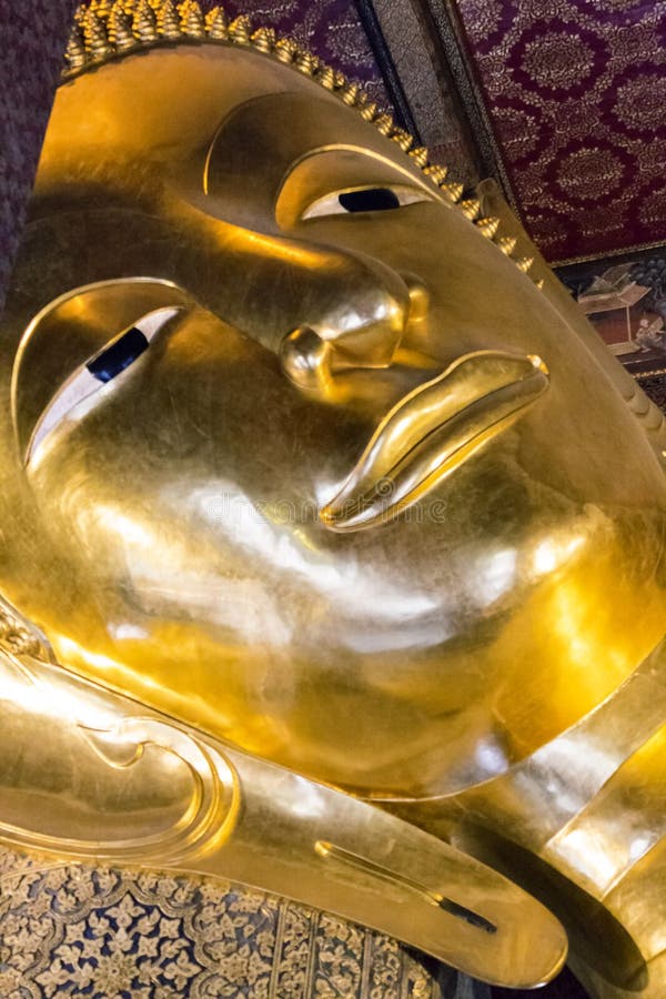 Laying Buddha Temple in Bangkok Stock Image - Image of monument ...