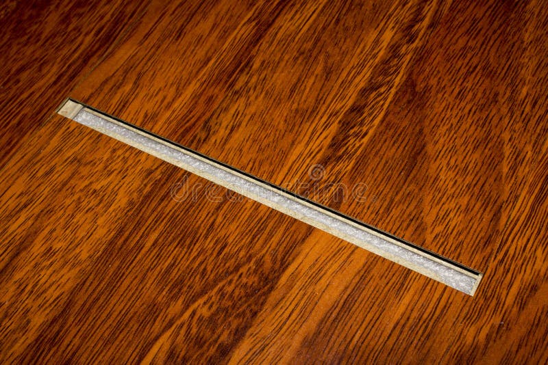 Laying Laminate.the Discrepancy between the Joints of the Laminate ...