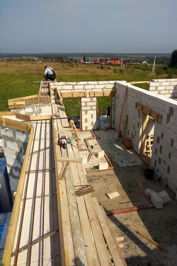 Reinforcement Corner Concrete Bars With Wire Rod. Brickwork With Iron ...