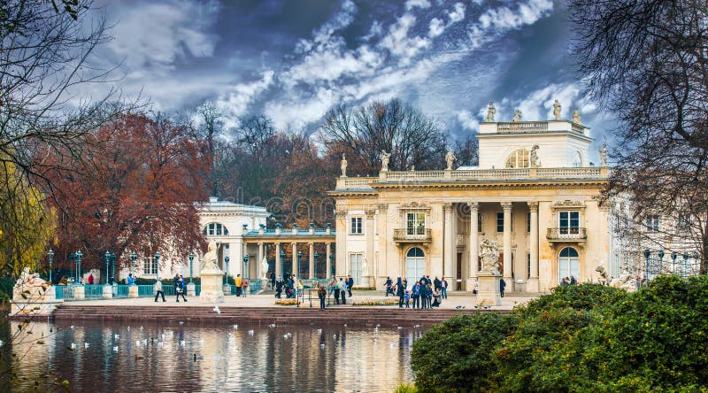 Lazienki Krolewskie imagen editorial. Imagen de cuadrado - 55512320