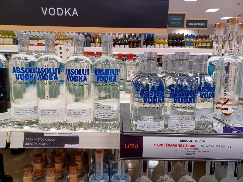 LCBO store inside view editorial image. Image of toronto - 384221370