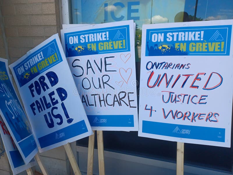LCBO workers in strike editorial image. Image of facade - 325355695