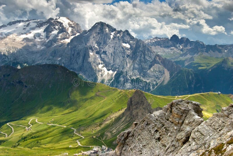 Le alpi italiane fotografia stock. Immagine di paesaggio - 11875388