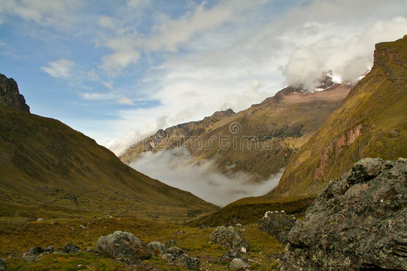 Le Ande immagine stock. Immagine di spedizione, terreno - 9455935