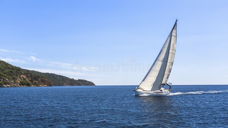 Le Barche a Vela Partecipano Alla Regata Della Navigazione Fotografia ...