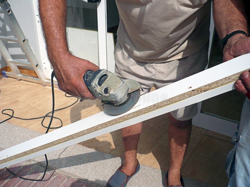 Le Bras Radial a Vu Fonctionner Image stock - Image du opératif ...