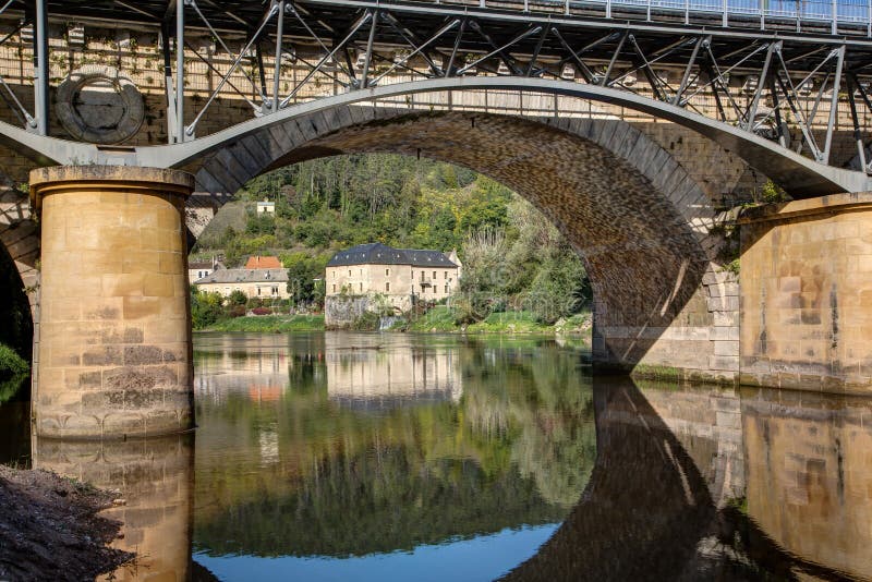 ` Le Bugue ` - Dordogne - Frankrijk Stock Foto - Image of dorp, rivier ...