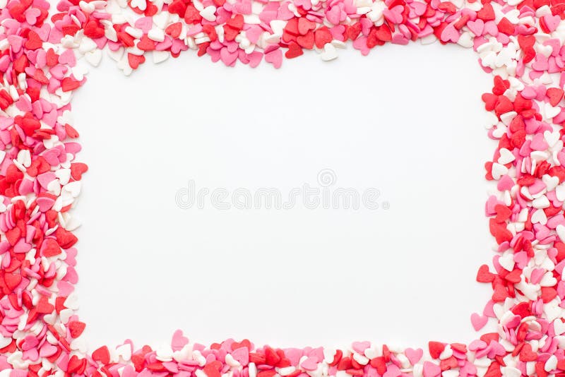 Le Cadre Se Compose De Beaucoup De Petits Coeurs Sur Un Fond Blanc ... Le Cadre Se Compose De Beaucoup De Petits Coeurs Sur Un Fond Blanc ...
