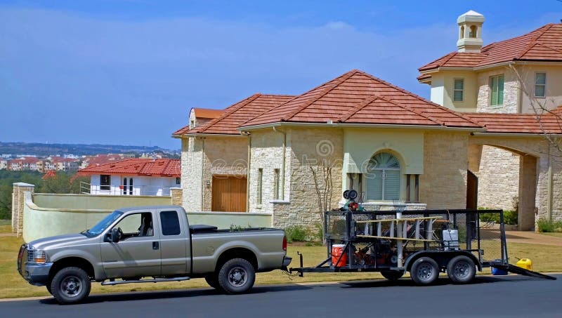 Le camion du paysagiste image stock. Image du horticulture - 8484433