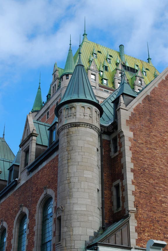 Le ChÃ¢teau Frontenac stock image. Image of hotel, brick - 13805173