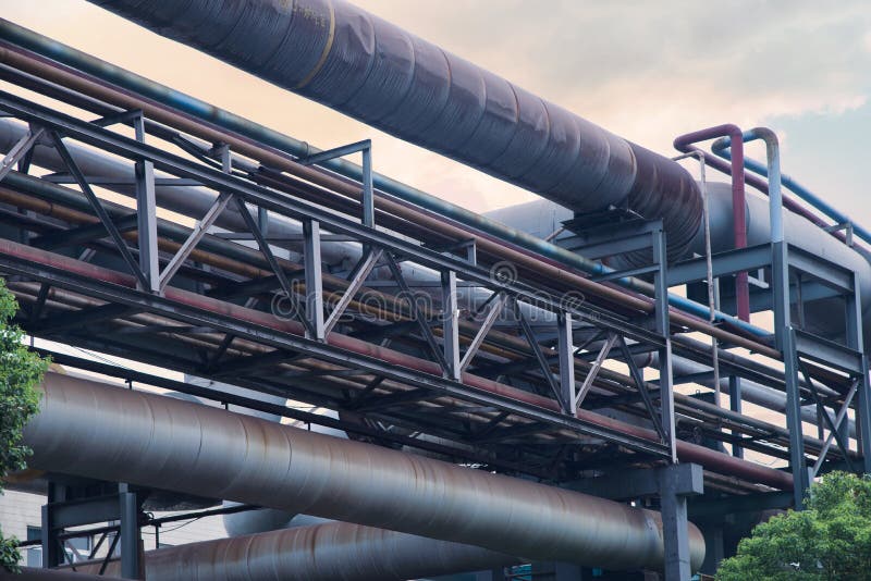 Le conduit photo stock. Image du conduit, ferronneries - 100559198