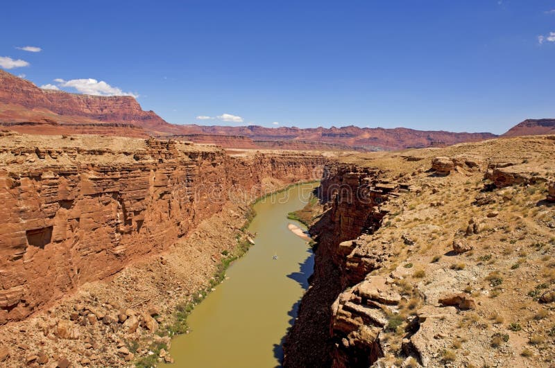 Le Fleuve Colorado Au Pont De Navajo Image stock - Image du vert, grès ...