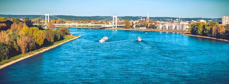 Le fleuve le Rhin photo stock. Image du matériau, affaires - 50108600