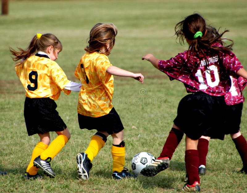 Le jeu photo stock. Image du filles, soccer, fille, joueur - 644772