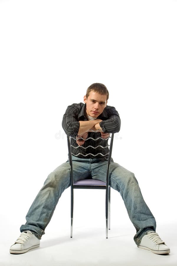 Le jeune homme pensif photo stock. Image du moderne, pose - 5420004