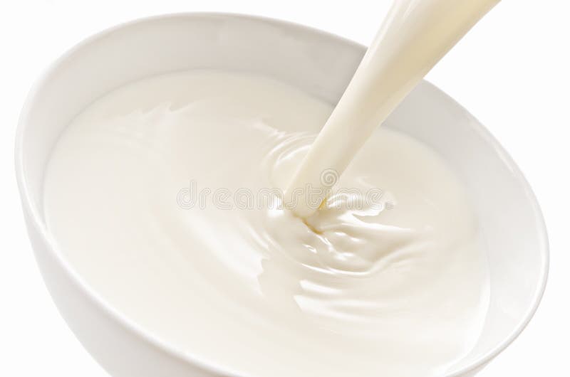 Le lait se renversent photo stock. Image du boisson, froid - 23449918