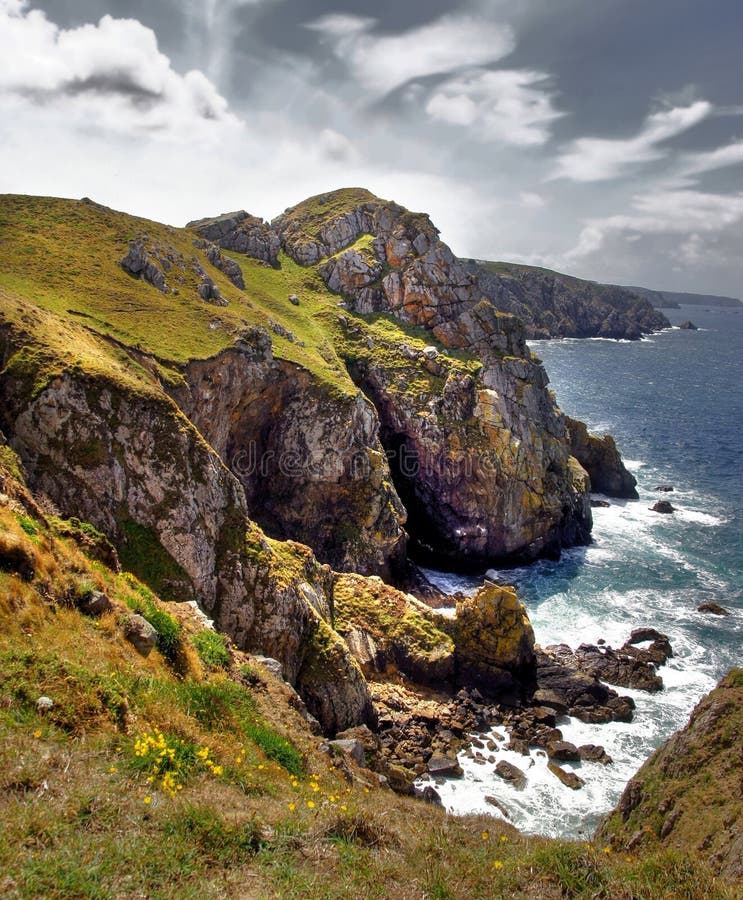 Littoral Rocheux Approximatif Image stock - Image du environnement ...