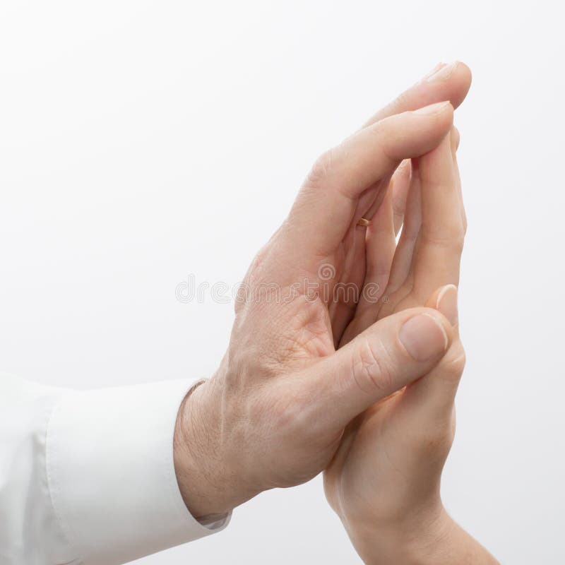 141 Due Mani Che Si Toccano Foto - Foto Stock Gratis e Royalty-Free da ...