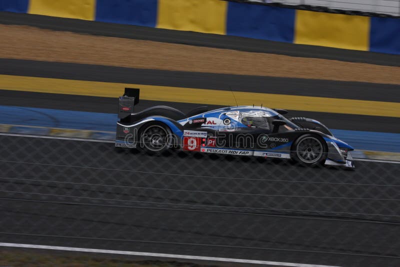 Le Mans Racing Track Racing Cars Circuit, High Speed Fast Sports Car ...