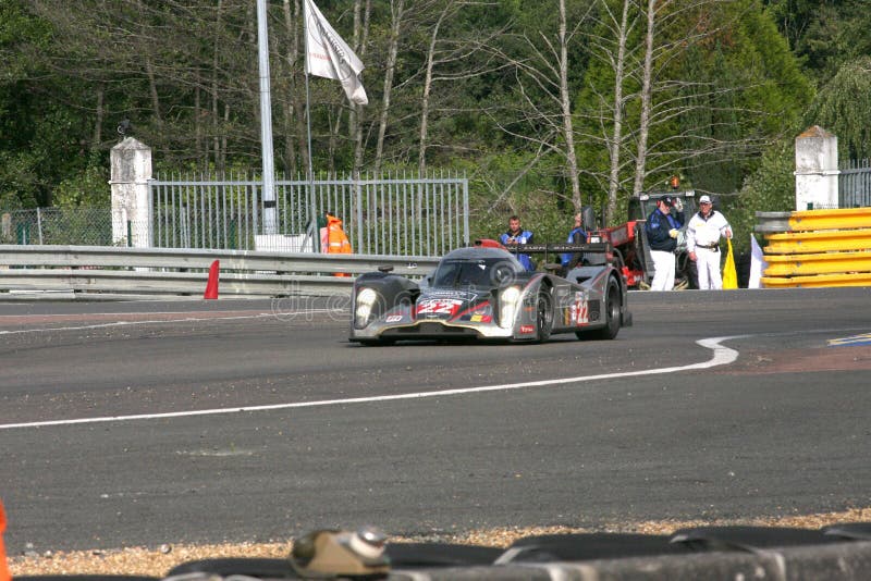 Le Mans Racing Car editorial photography. Image of track - 97121007