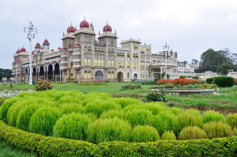 Le Palais De Mysore En Inde Image stock - Image du indien, royal: 22661239