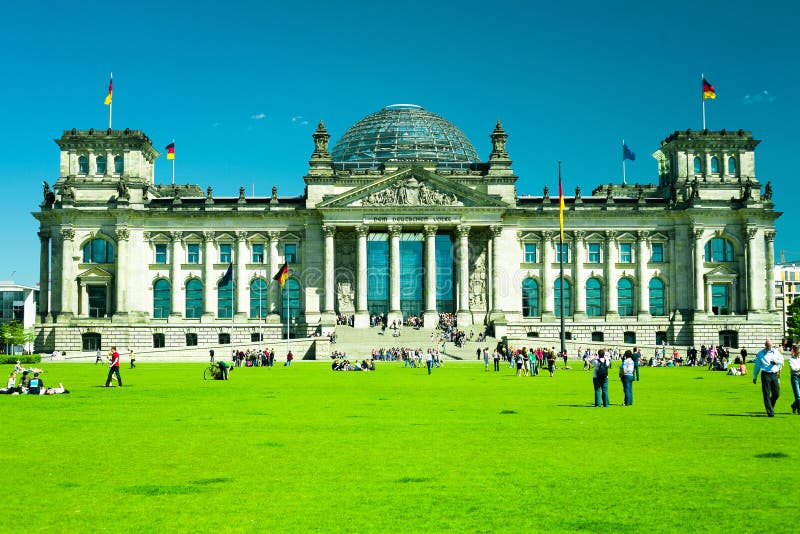 Le Parlement de Berlin image éditorial. Image du berlin - 5310375