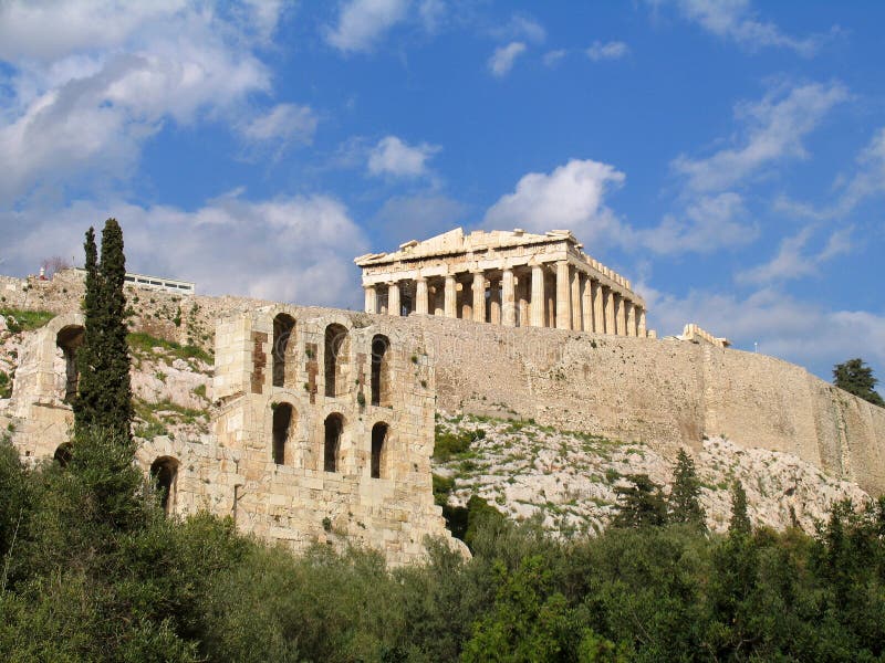 Le parthenon image stock. Image du centennal, roches, grèce - 749861