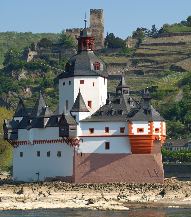 Château Pfalzgrafenstein Et Burg Gutenfels. Photo stock - Image du ...