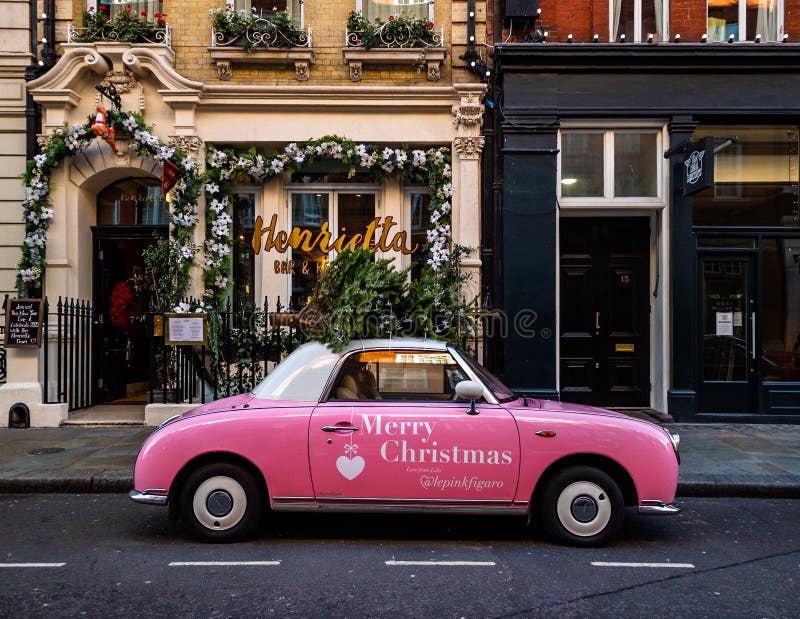 Le Pink Figaro in London editorial photo. Image of vehicle - 169004471