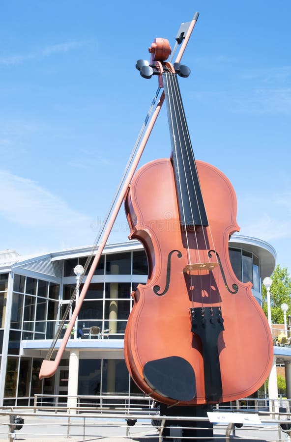 Photos de Le Plus Grand Violon - Photos de stock gratuites et libres de ...