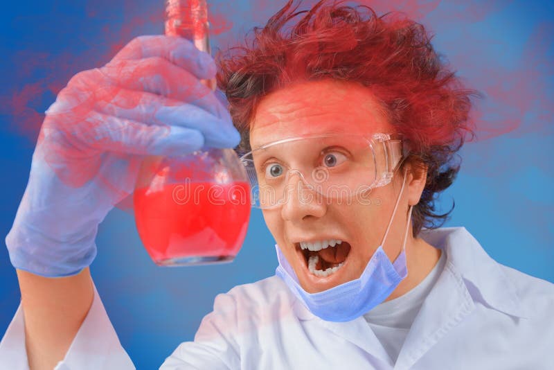 Portrait D'un Scientifique Fou Photo stock - Image du professeur, choc ...