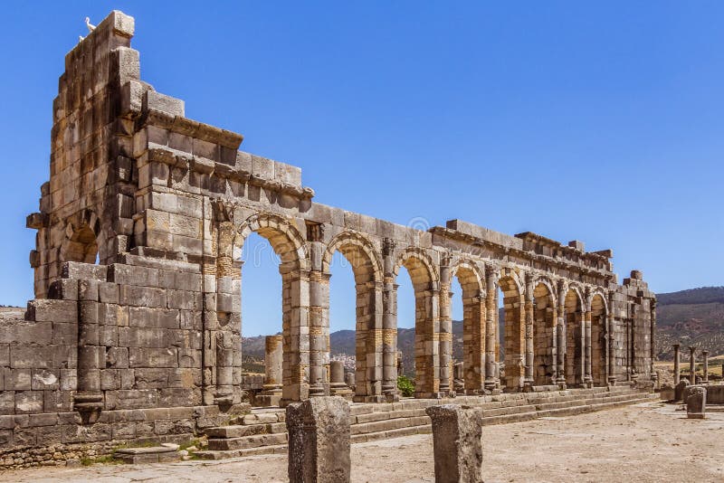 Le Site De Volubilis Au Maroc Photo stock - Image of patrimoine ...