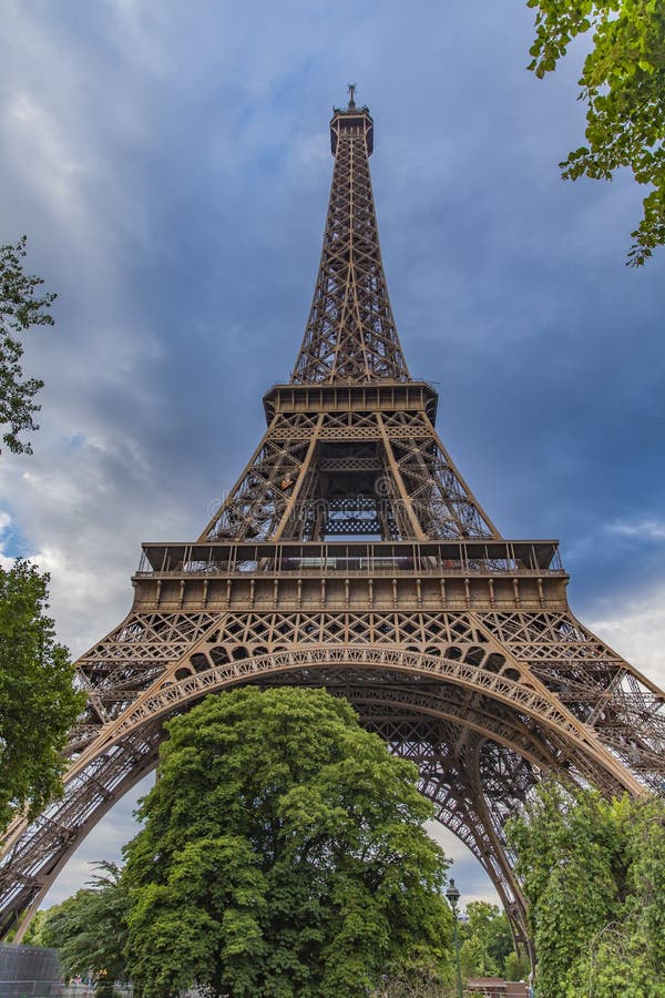 Le Symbole De Tour Eiffel De Paris, France Image stock - Image du ...