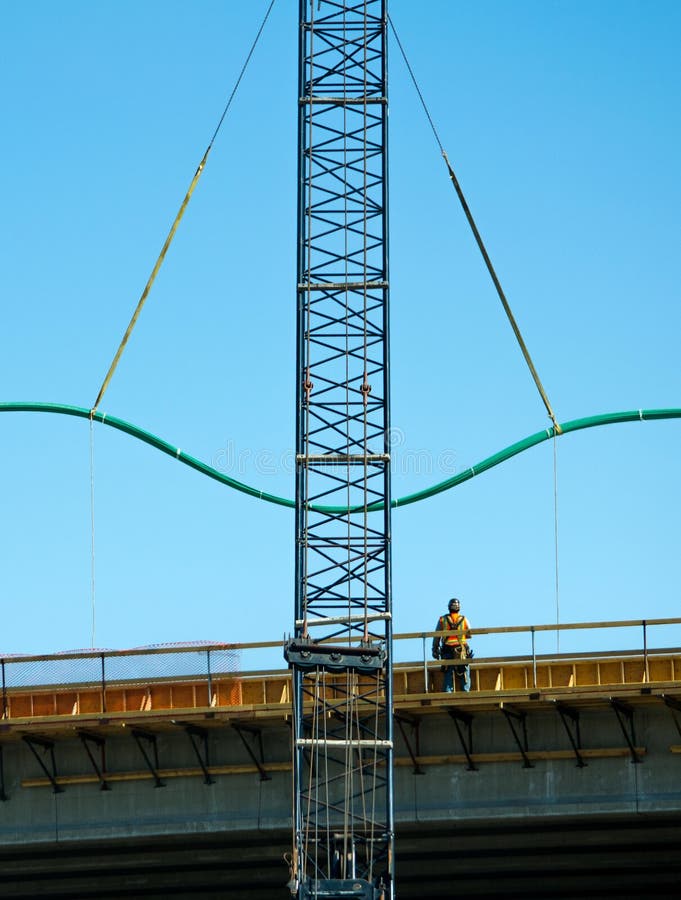 Le Travail De Construction De Pont Image stock éditorial - Image du ...