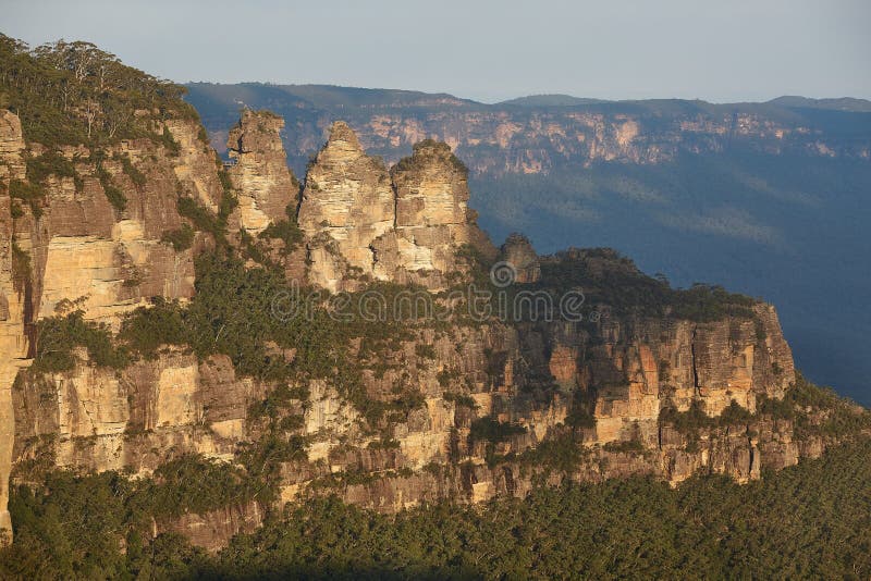Le Tre Sorelle Nelle Montagne Blu Immagine Stock - Immagine di ...