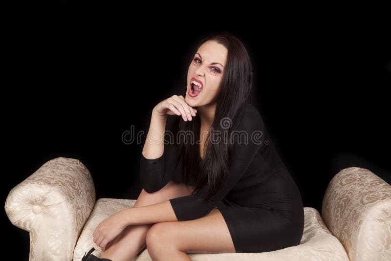 Le Vampire Reposent Le Menton Blanc De Main De Banc Image stock - Image ...