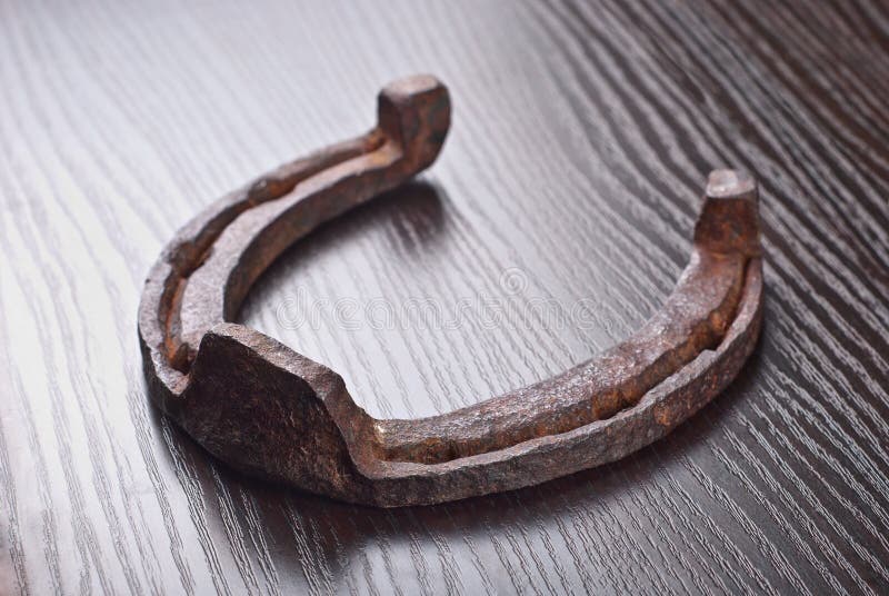 Le vieux fer à cheval photo stock. Image du images, redevance - 23468728