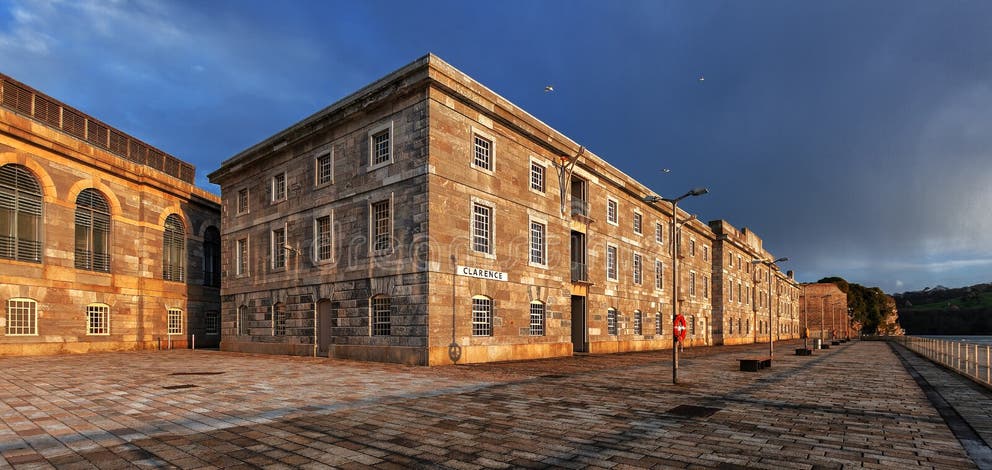 Le yard royal de William image stock. Image du constructions - 24393423