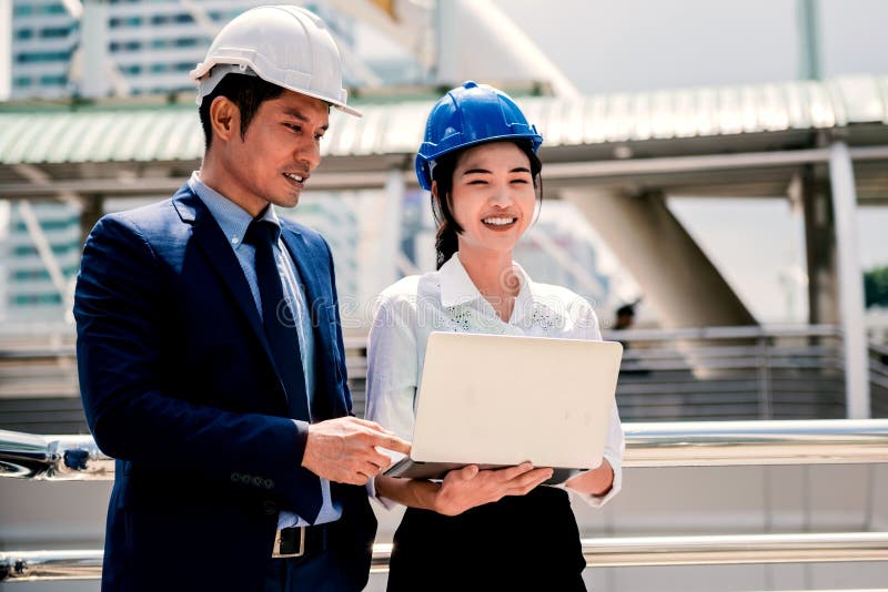 Engineer and Trainee Discussing Component in Factory Stock Image ...
