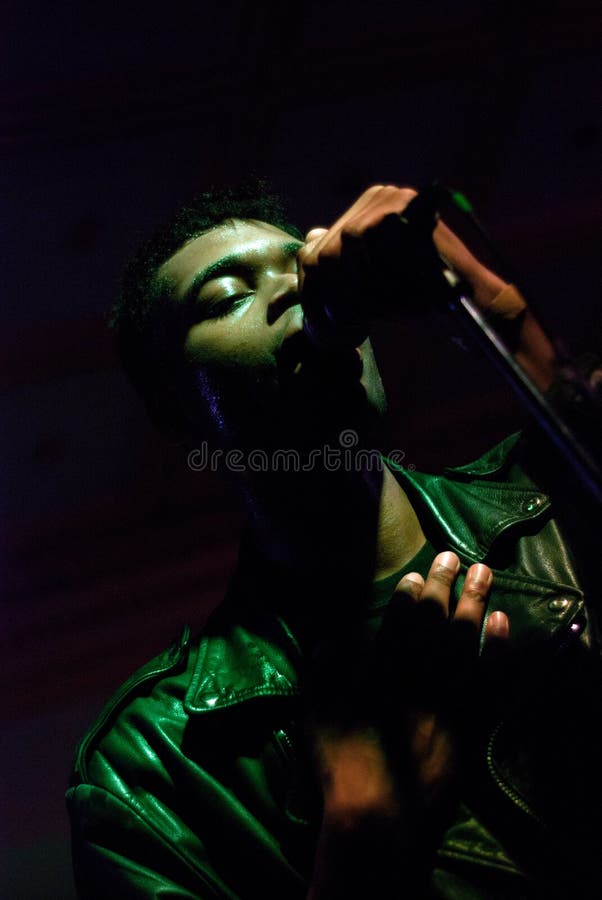 Lead singer Tobias O Kandi editorial photo. Image of rock - 27767016