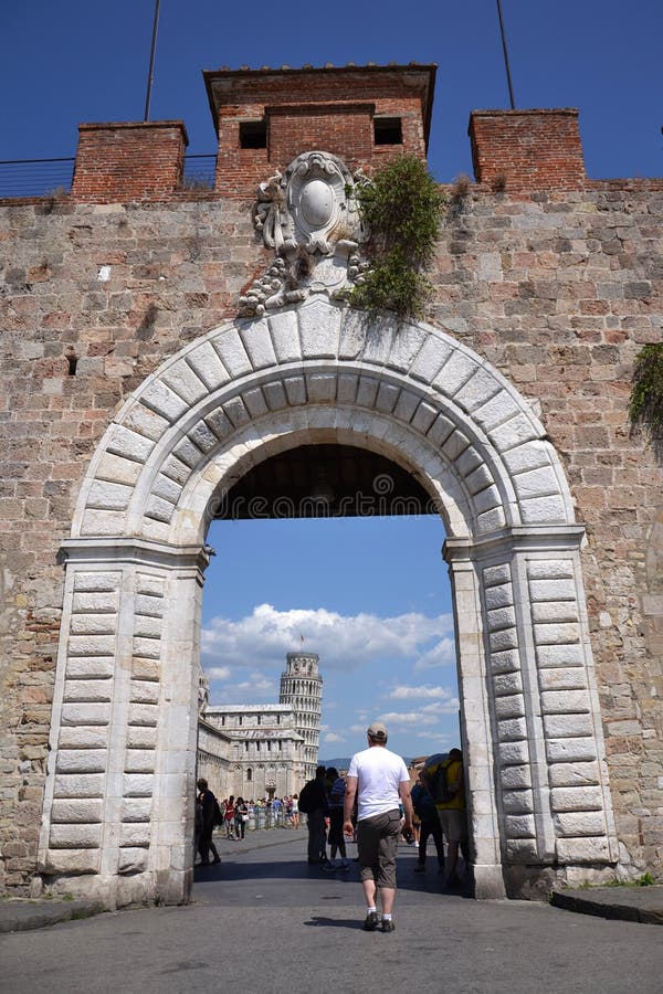 Leaning Tower of Pisa, Rome Editorial Stock Image - Image of cathedral ...