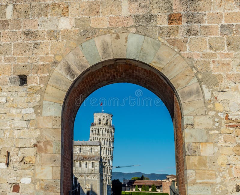 Arch of the Piazza Della Republica, Florence Stock Photo - Image of facade, famous: 31486152