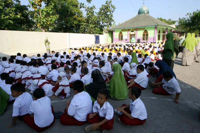 Learning outside classroom editorial stock photo. Image of java - 43865258