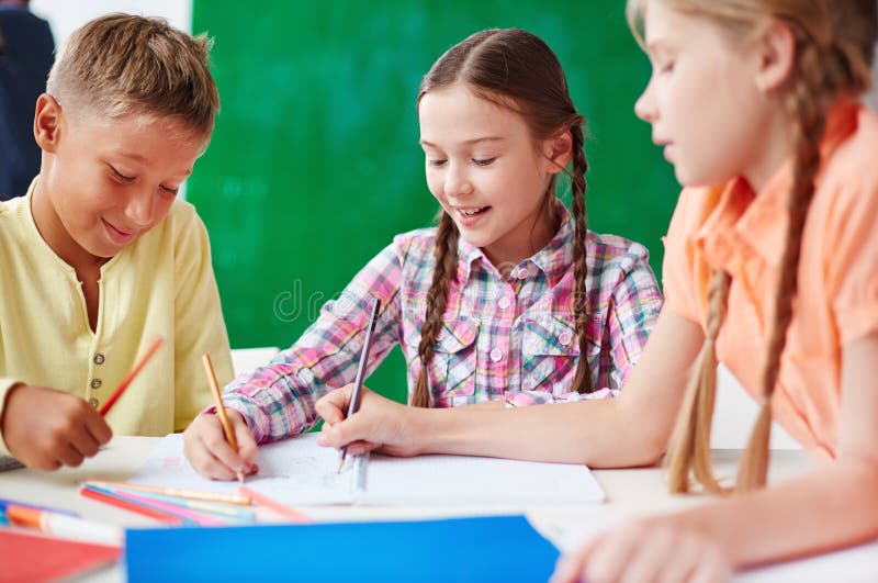 Learning to draw stock image. Image of schoolchildren - 55545359