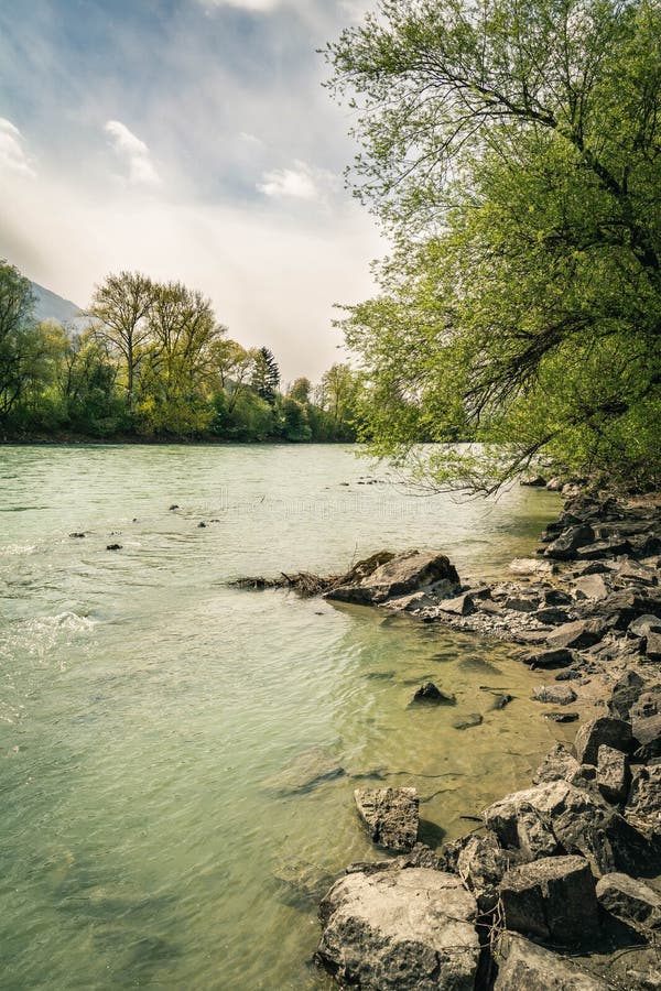 Fluss Lech stockbild. Bild von nave, wasser, feiertag - 99087405