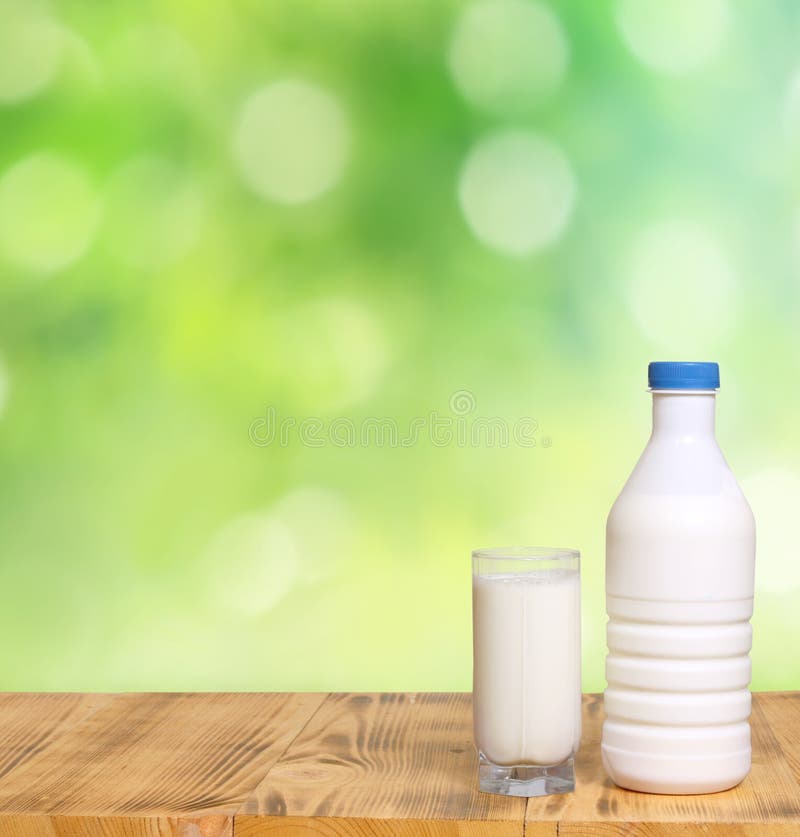 Leche fresca imagen de archivo. Imagen de cubierta, desayuno - 37616419