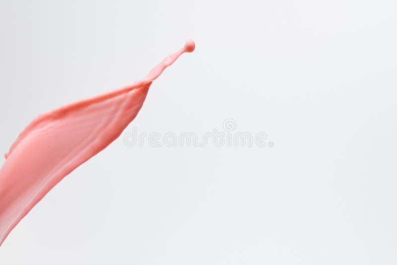 Leche Rosa Fresca Salpicada Aislada En Imagen de archivo - Imagen de ...