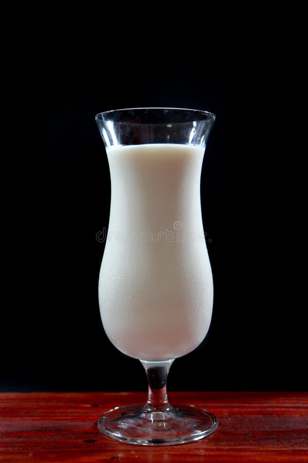 Leche rosada foto de archivo. Imagen de coctel, baya - 91400270